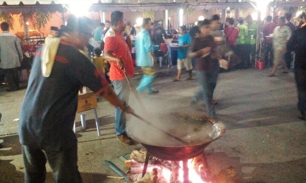 Acara Kacau Kelemai Dipenuhi Air Mata - Malaysiaaktif