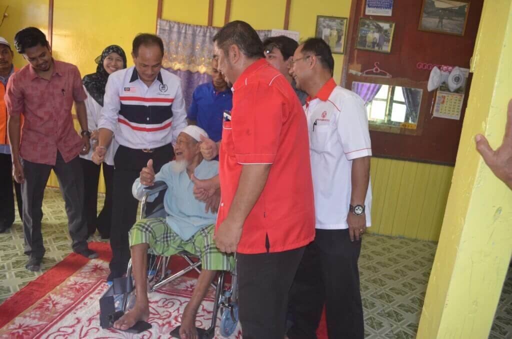 Dulu Mengesot Kini Berkerusi Roda - Malaysiaaktif