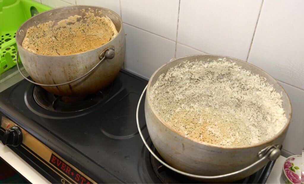 Kerak Nasi, Terasi Goreng Antara Makanan Tradisi Etnik Cocos ...