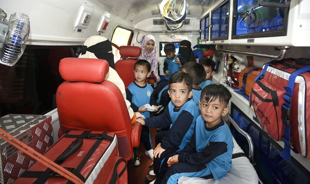 Sesekali Balai Bomba Menjadi Taska... - Malaysiaaktif