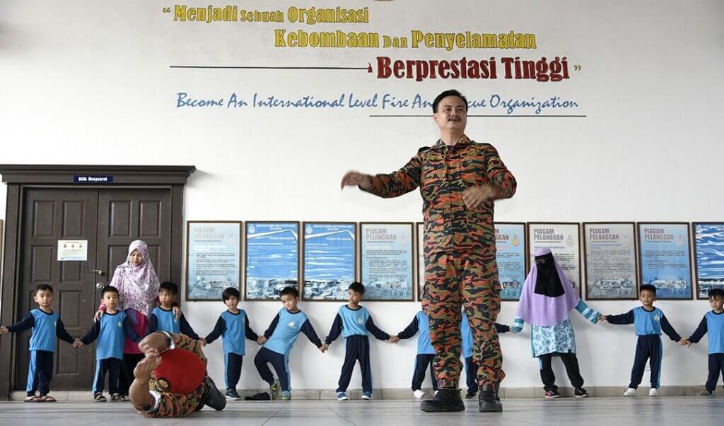Sesekali Balai Bomba Menjadi Taska... - Malaysiaaktif