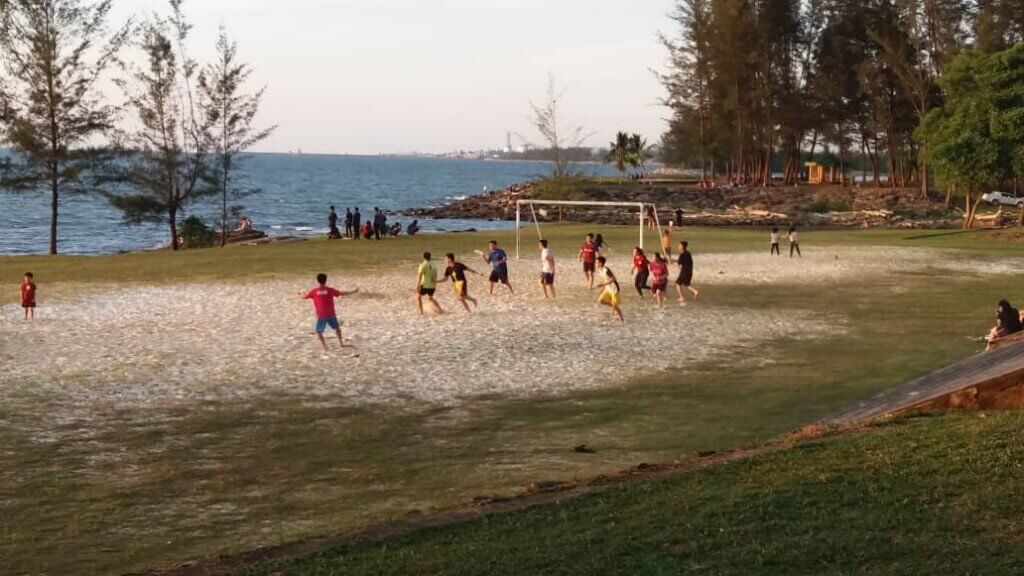 Keindahan Pantai Tanjung Batu; Ikon Rekreasi Bintulu - Malaysiaaktif