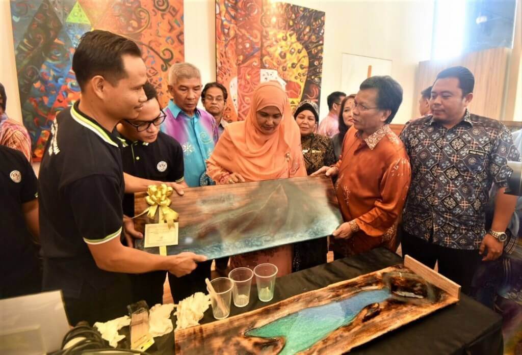 Penubuhan Galeri Bantu Perkembangan Industri Kraf Tangan- Shafie ...
