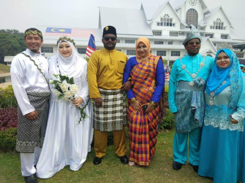 Merdeka@Komuniti Rai Pasangan Kahwin Campur - Malaysiaaktif