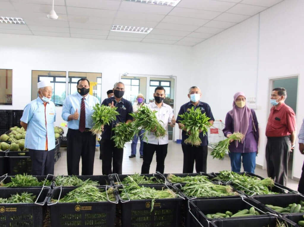 PPK Merlimau Bakal Bekal Hasil Pertanian Untuk Peladang Outlet PPK ...