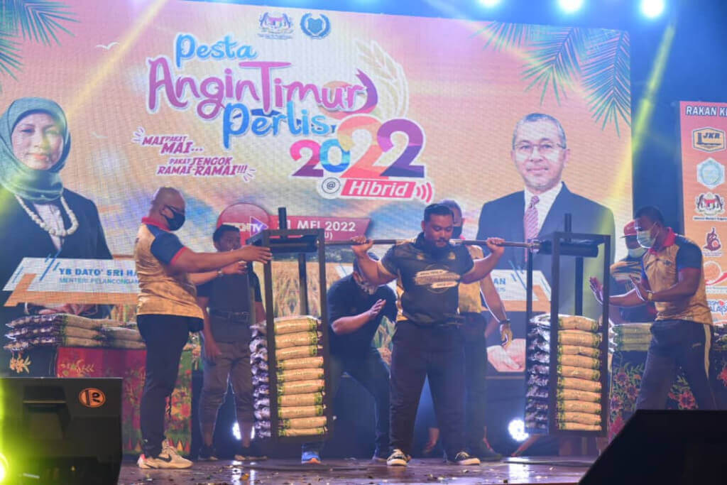 Pesta Angin Timur Semarak Keunikan Kesenian Warisan Tradisi - Malaysiaaktif