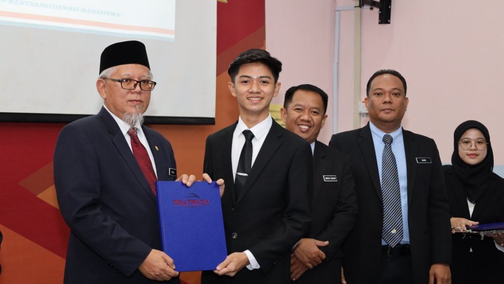 Fazrul Nizam Dilantik MPP PKK 2023 Baharu - Malaysiaaktif