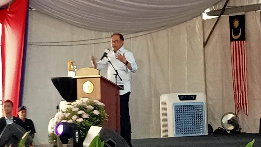 Tun Dr. Ismail Pejuang Bangsa, Nasionalis Tulen - Anwar Ibrahim ...