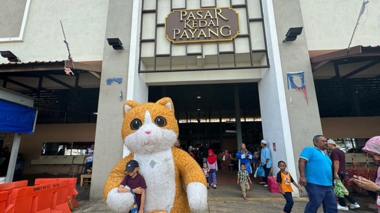 Pasar Payang Tumpuan Pengunjung Luar Sepanjang Cuti Persekolahan ...