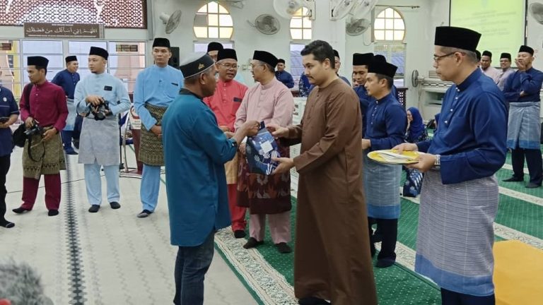 Raja Muda Terengganu Kurnia Sumbangan Aidilfitri - Malaysiaaktif