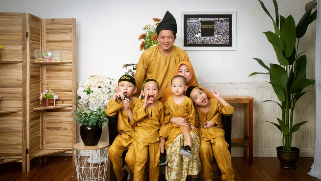 Empat Anak Autisme: Amanah Berat Yang Harus Dipikul - Malaysiaaktif