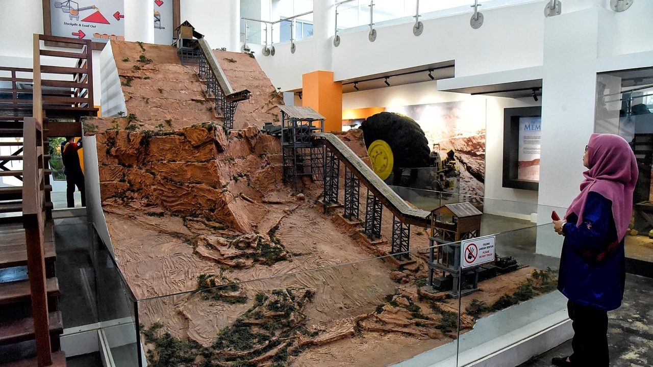 Muzium Bukit Besi Himpun Koleksi Khazanah Sejarah Perlombongan Bijih ...