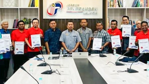 Wayang Pacak Istiadat Pertabalan Agong Usaha Murnikan Sistem Raja ...