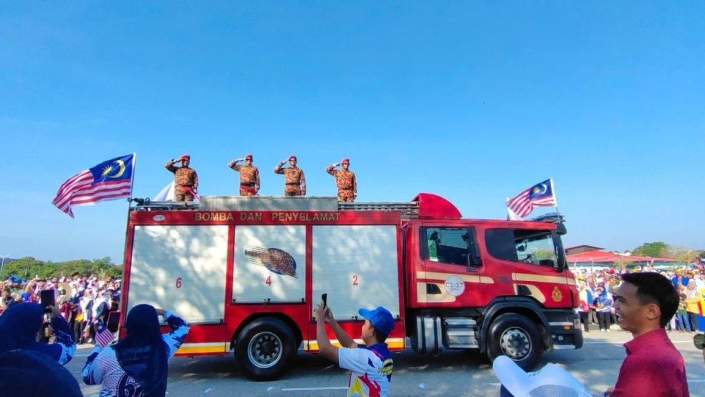 Hari Kebangsaan Ke-67 Peringkat Daerah Rompin Disambut Meriah ...