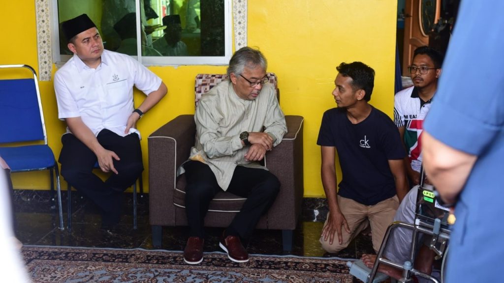 Sultan Pahang Berkenan Berangkat Ziarah Keluarga Mangsa Maut - Malaysiaaktif