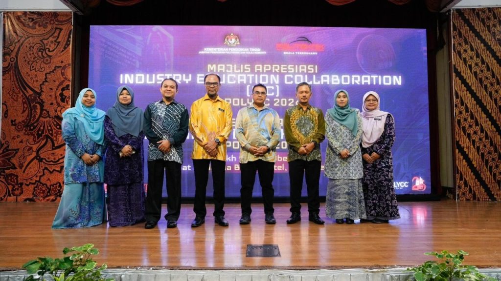 Data Hackathon Polycc 2024 Insights Exploration Lahir Pelajar Kreatif ...