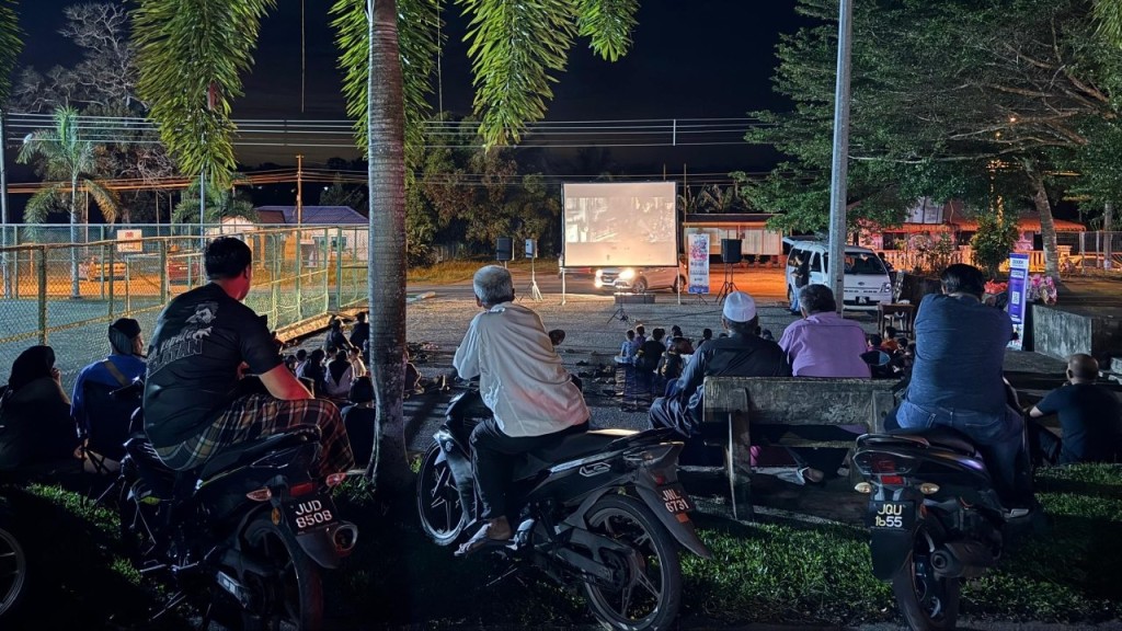 Wayang Pacak Medium Sebaran Maklumat Secara Santai - Malaysiaaktif