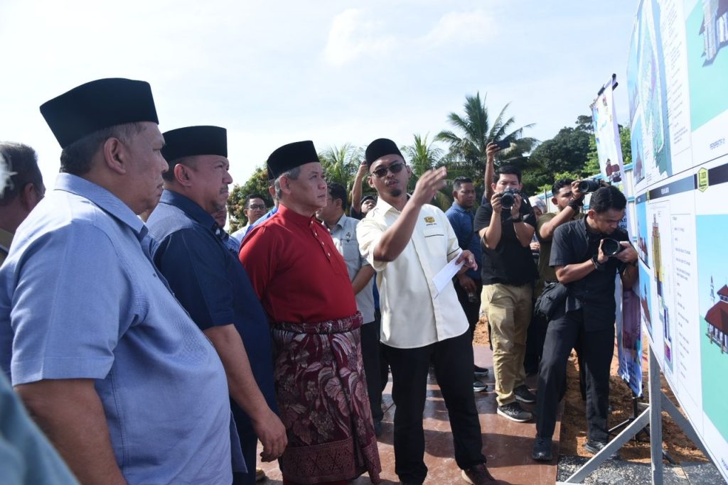 Majlis Pecah Tanah Projek Roboh Dan Bina Baru Masjid Kariah Bongek ...