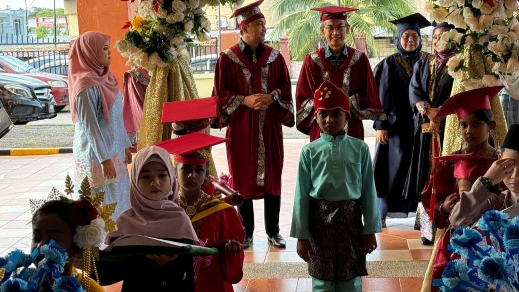 197 Kanak-Kanak Dirai Di Majlis Konvokesyen Tadika Perpaduan Daerah ...