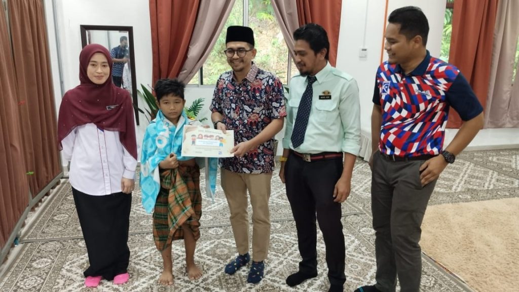 Program Khatan Perdana Eratkan Silaturahim Komuniti Di Gua Musang ...