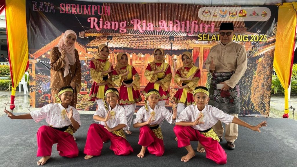 Raya Serumpun Riang Ria Aidilfitri Selat Klang Bukti Kesepaduan Empat ...