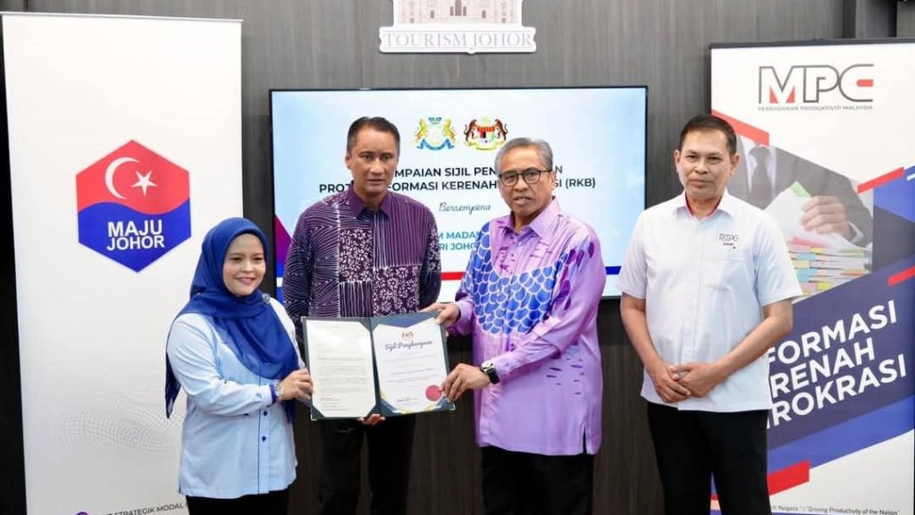 Dua Agensi Utama Johor Terima Pengiktirafan Malaysia Productivity ...