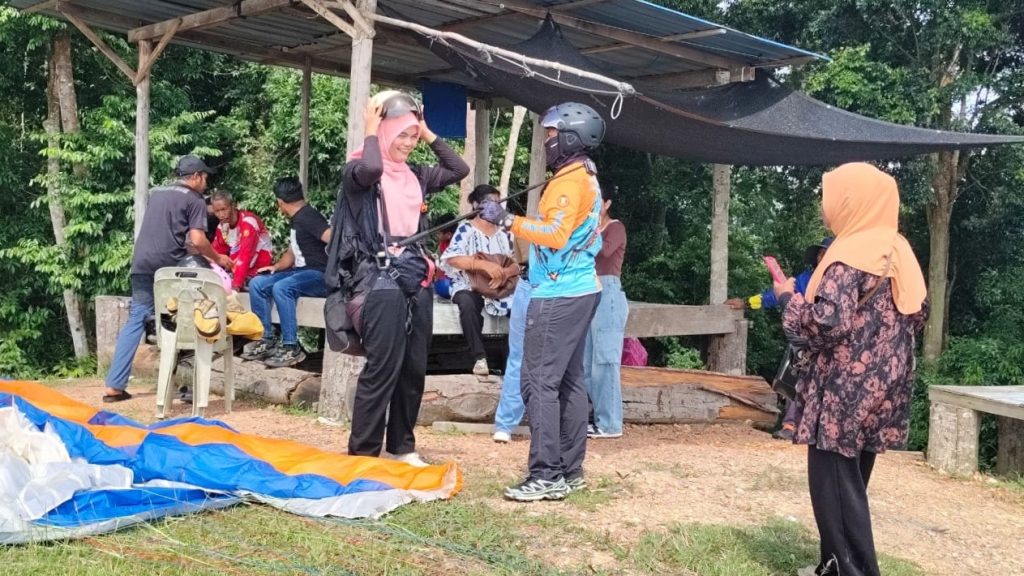 Luncur Layar Tarikan Terbaharu Di Pantai Merdeka, Kini Dibuka Setiap ...