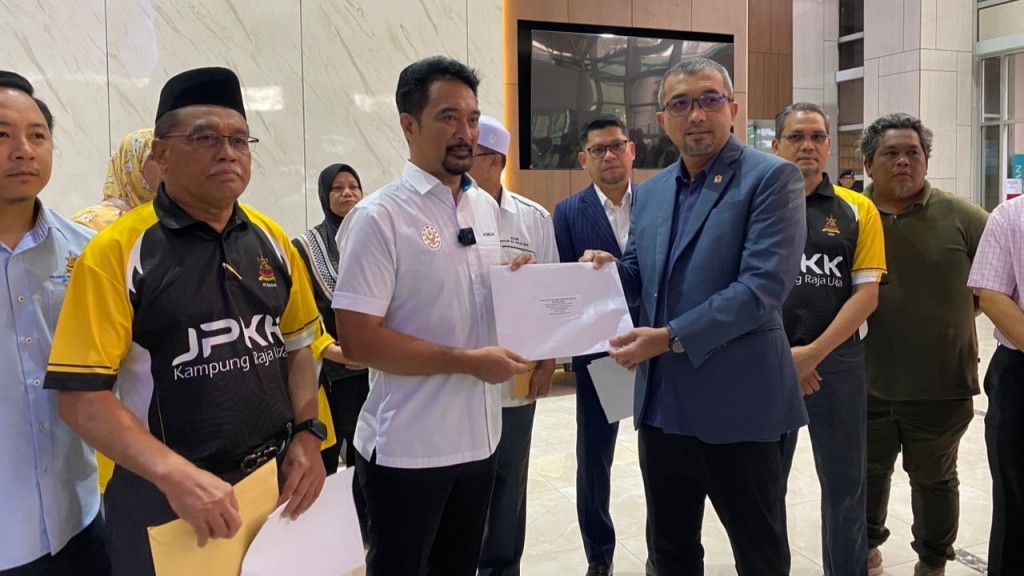 Penduduk Kampung Raja Uda Kemuka Bantahan Pembinaan Memorial ...