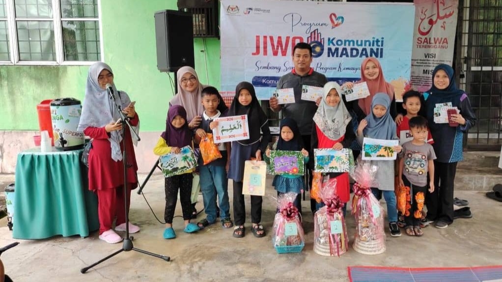 Kolaj Daun Moringa Cetus Kreativiti, Semai Cinta Alam Sejak Kecil ...