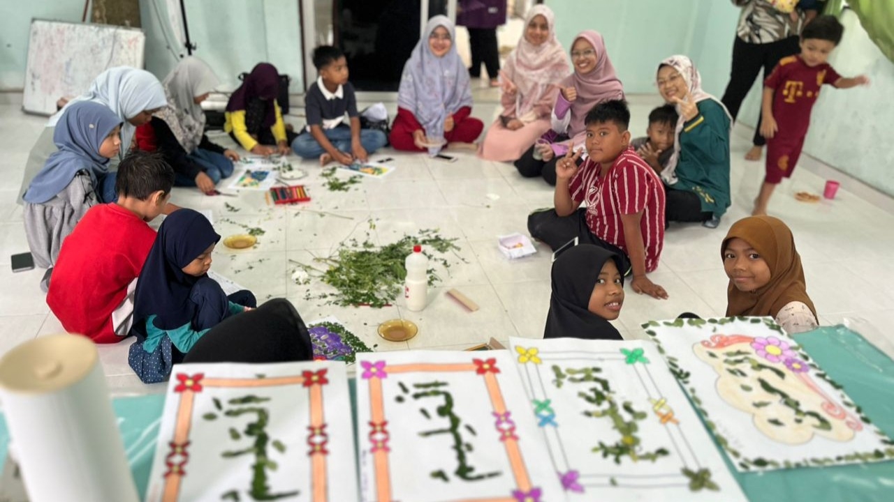 Kolaj Daun Moringa Cetus Kreativiti, Semai Cinta Alam Sejak Kecil ...