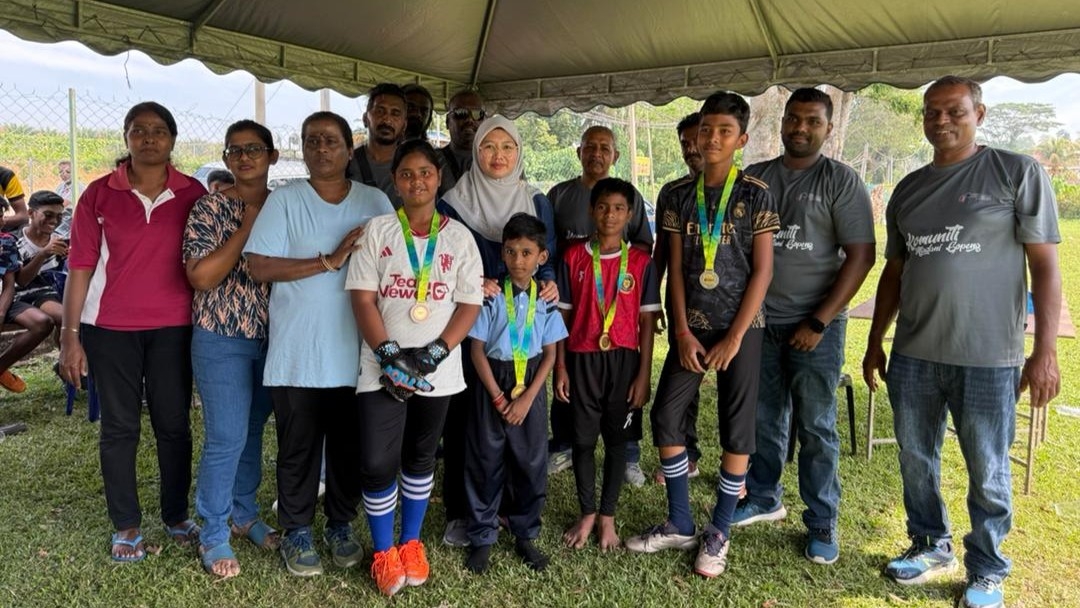 Sukan Rakyat Satukan Desa Lawan Kuda - Malaysiaaktif