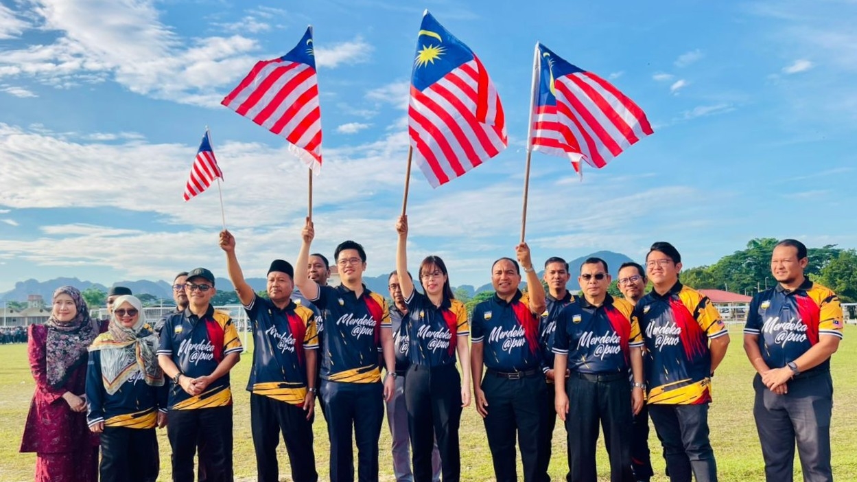 2,000 Pelajar PUO Berarak Sempena Bulan Kebangsaan - Malaysiaaktif