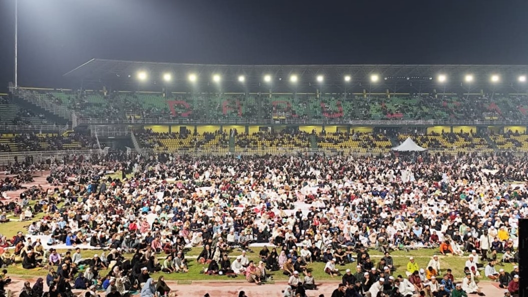 Lebih 100 Ribu Rakyat Imarah Program Kedah Berselawat 2.0 Di Stadium ...