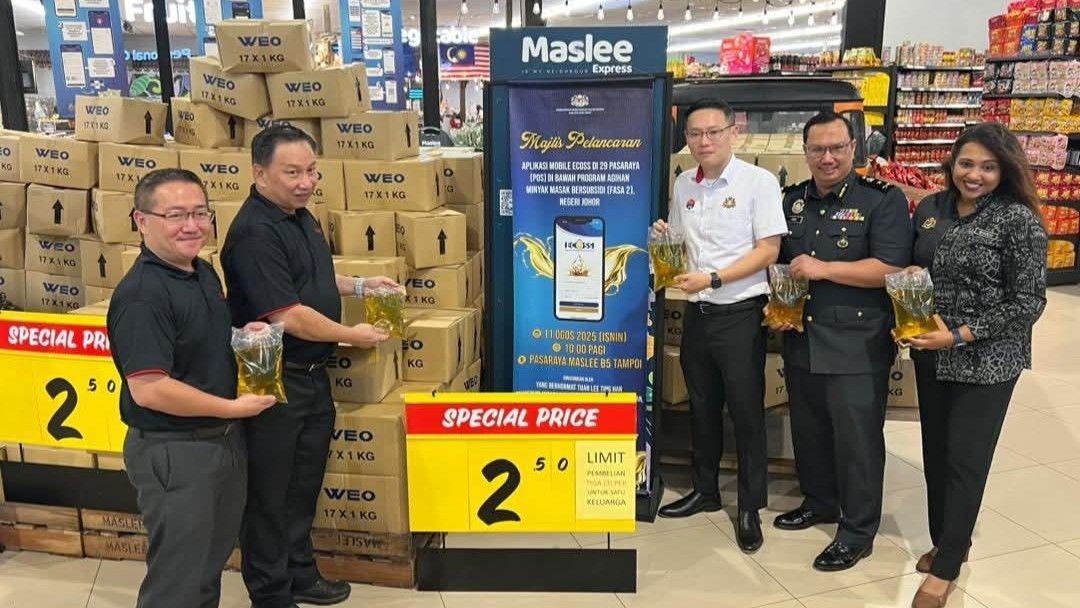 Pasar Raya Di Johor Mula Menggunakan ECOSS Elak Ketirisan Minyak Paket Bersubsidi - Malaysiaaktif