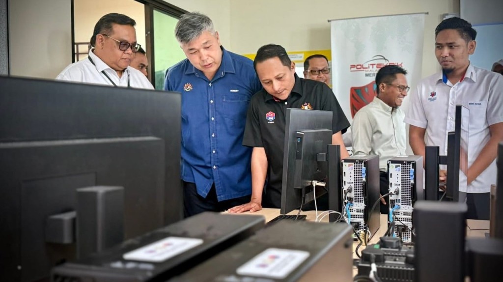 Politeknik Mersing Terima Geran Peralatan Berimpak Tinggi RM239,946 ...