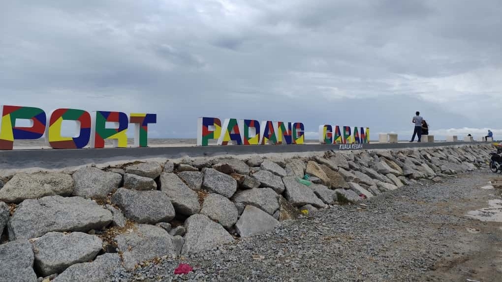 Padang Garam Berwajah Baharu, Jadi Tarikan Santai Di Kuala Kedah ...