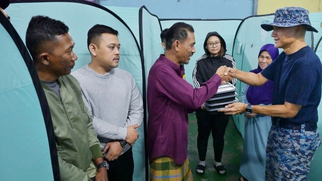 Mangsa Banjir Zahir Penghargaan Terima Sumbangan Sultan Pahang ...