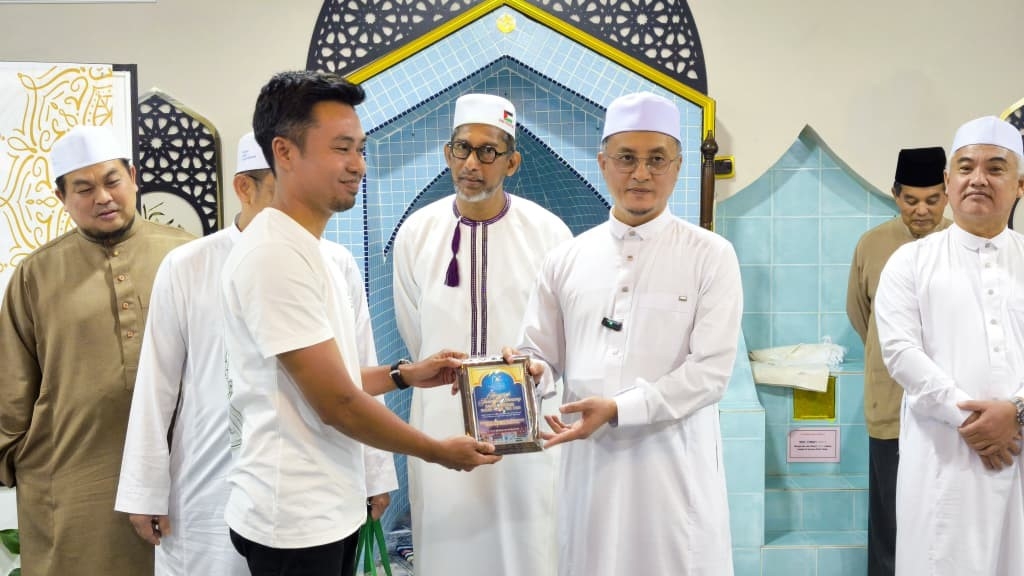 Masjid Pintal Tali 1820 Diabadikan Dalam Kad Touch ’n Go - Malaysiaaktif