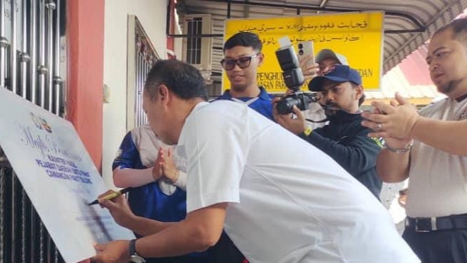 Perkhidmatan Kaunter Hasil Lebih Efisien, Digital Di Parit Sulong ...